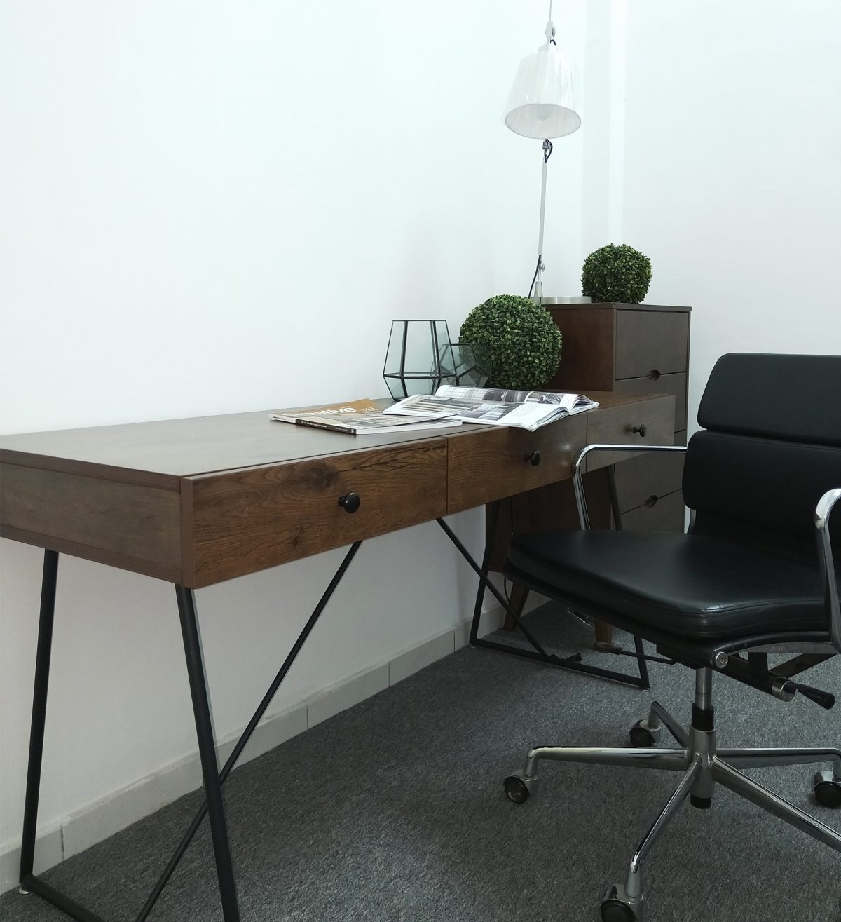 Texas Desk | MoreDesign.com