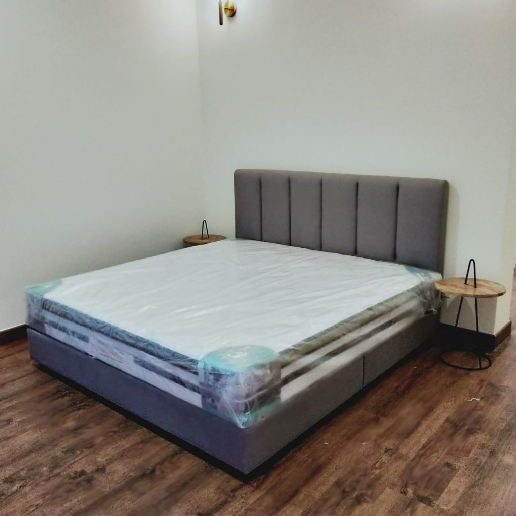 Lumi Lowback Bedframe Queen (Light Grey) | MoreDesign.com